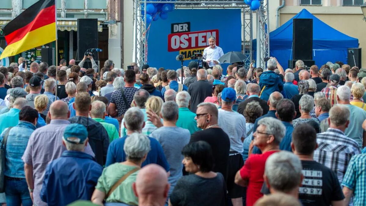 Bedroht und attackiert: Linken-Kandidat Leon Walter steht im Wahlkampf ...