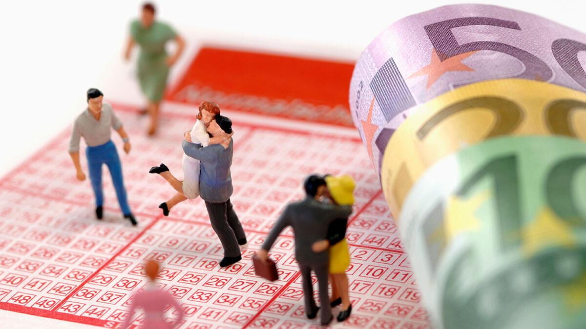 Er gewinnt Millionen im Lotto: Dann dann begeht er einen folgenreichen ...