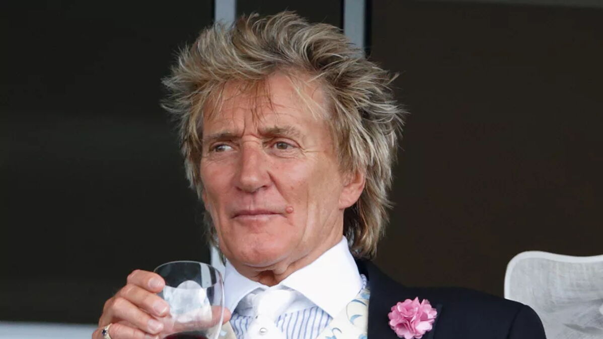 Rod Stewart: Seine Liebe zum Fußball bringt ihn direkt in den OP-Saal