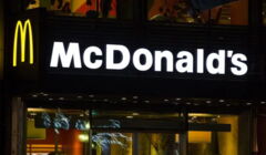 Robert Mfune war mit 16 Jahren Kassierer bei McDonald's und mit 19 ...