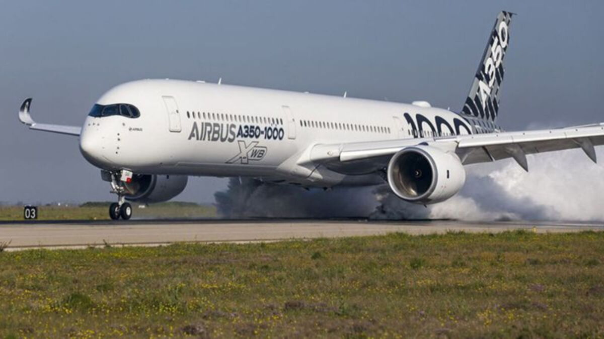 Atemberaubender Start: Airbus A350 hebt beinahe vertikal ab