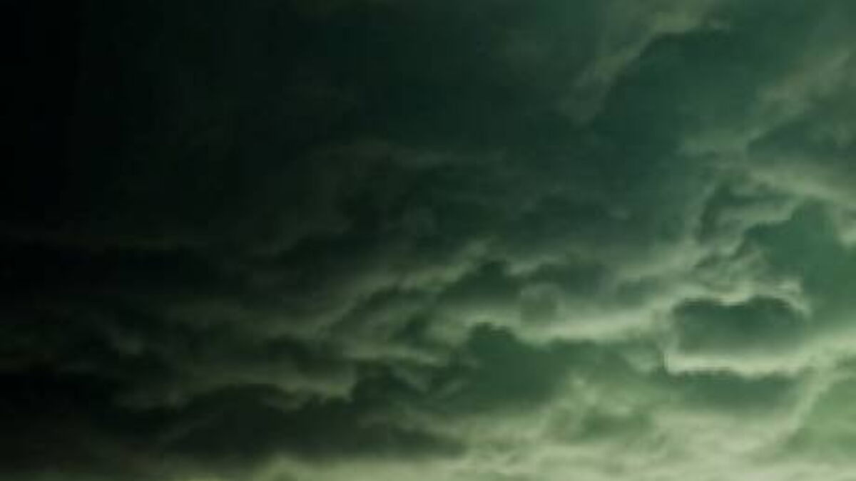 Alerte orange : cyclone en vue à Tahiti