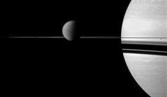 James Webb dévoile une extraordinaire photo de Titan, la plus grosse ...