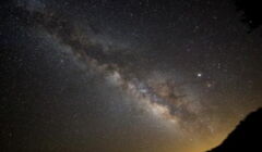 Qu'est-ce qu'un trou blanc ? Tout savoir sur ces jumeaux miroirs des ...