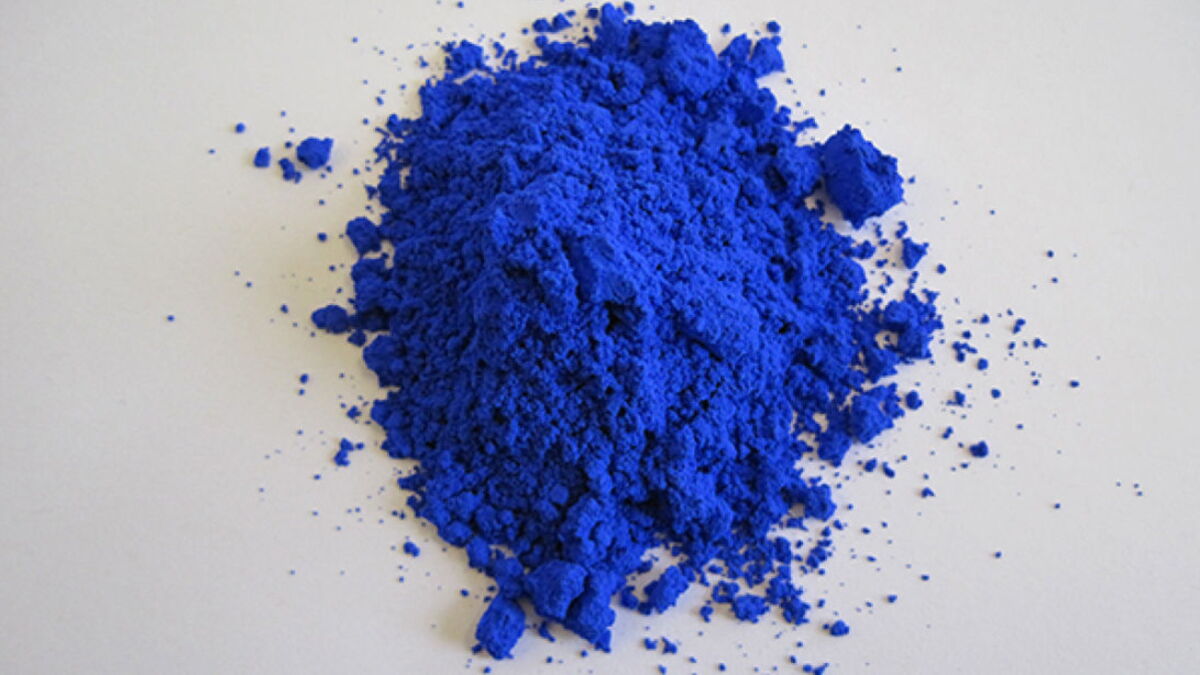 Un scientifique découvre sans le vouloir une nouvelle nuance de bleu