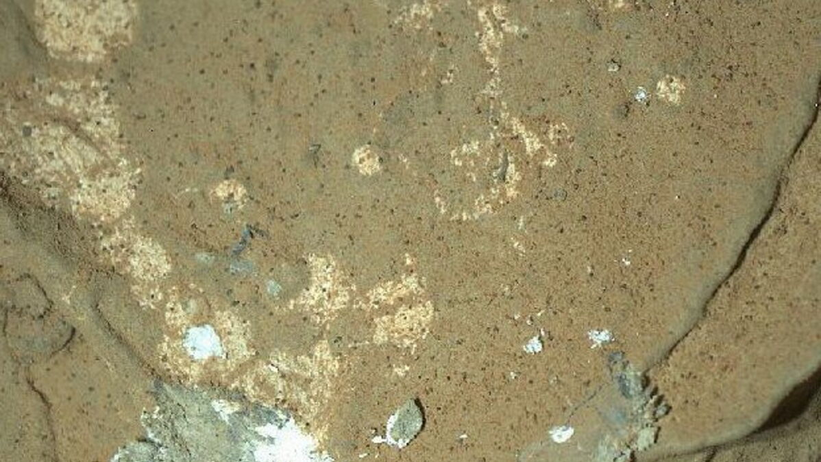 Curiosity prend ses premières photos de nuit sur Mars