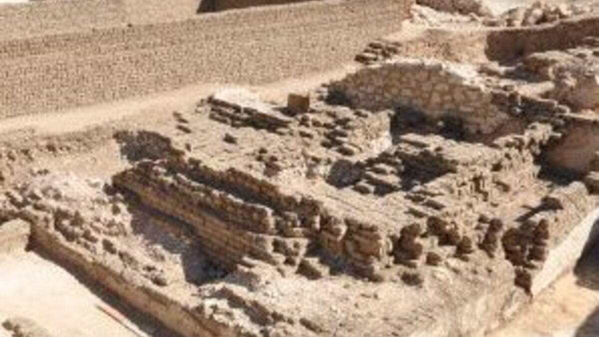 La pyramide d'un vizir de Ramsès II découverte à Louxor