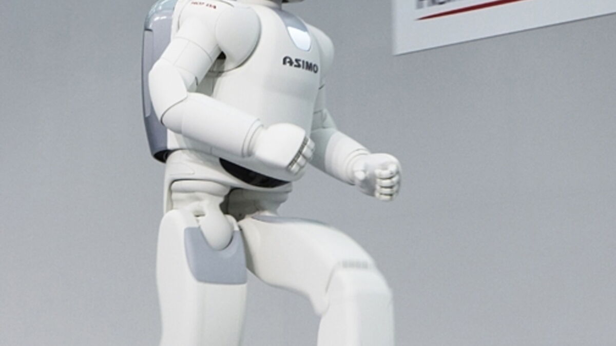 Le robot Asimo se perfectionne et peut désormais vous servir un verre