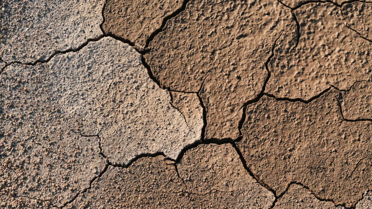 La découverte de figures polygonales sur Mars suggère qu’il y a eu de ...