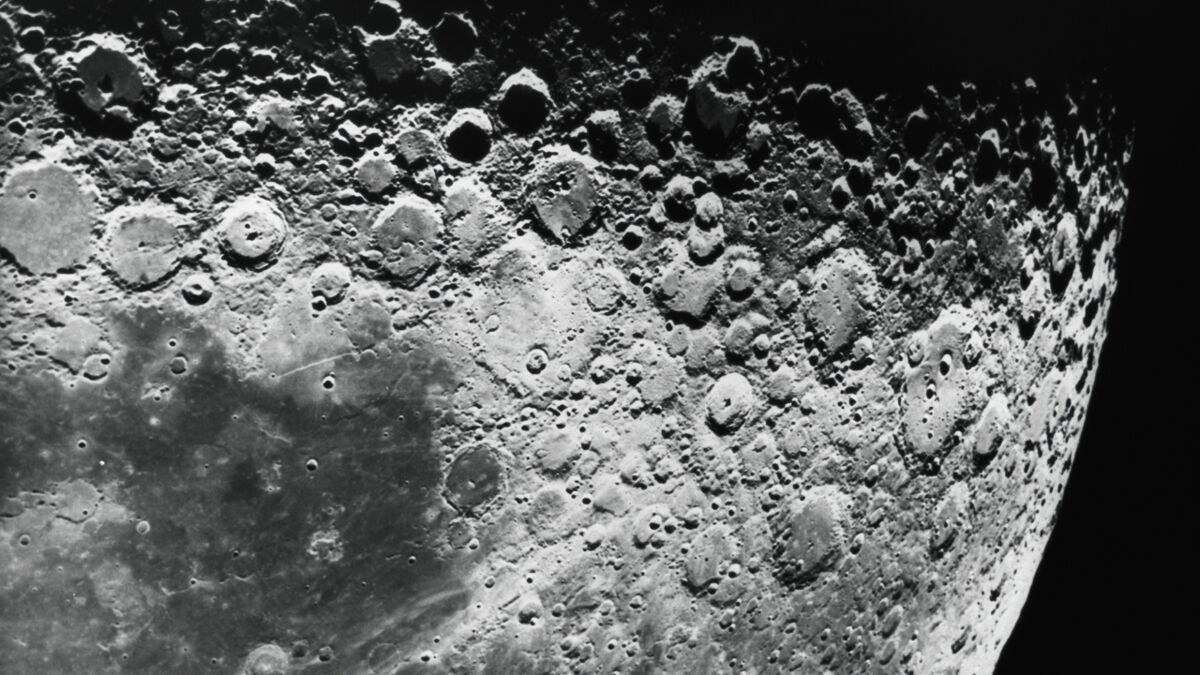 Cette propriété étonnante de la face cachée de la Lune