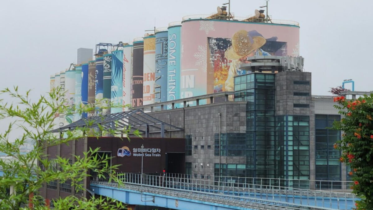 Voici la plus grande fresque murale réalisée sur un seul bâtiment, une ...