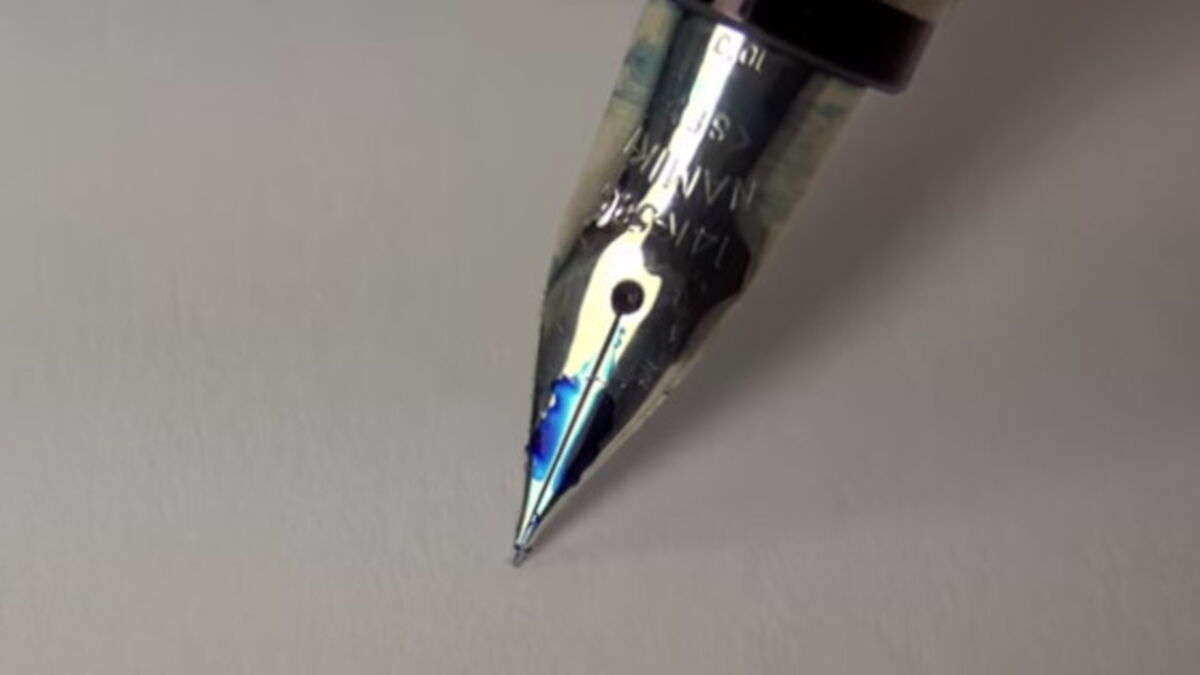 The Most Beautiful Calligraphy Is Just One Tiny Click Away