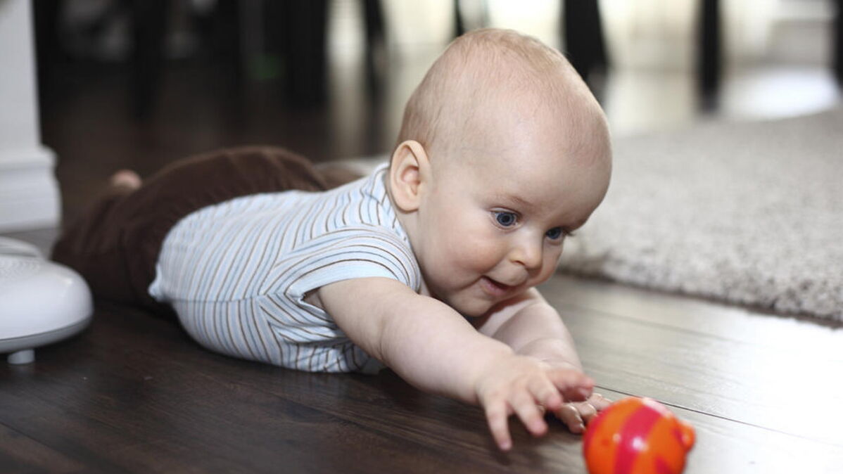 Everything You Need To Know: Your Baby At Four Months