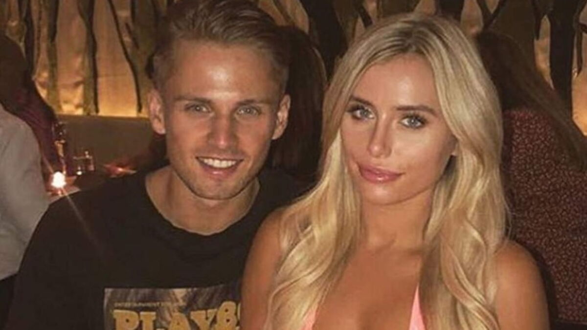 Ellie Shuts Down The Haters And Gets Close To Charlie In Some Snaps ...