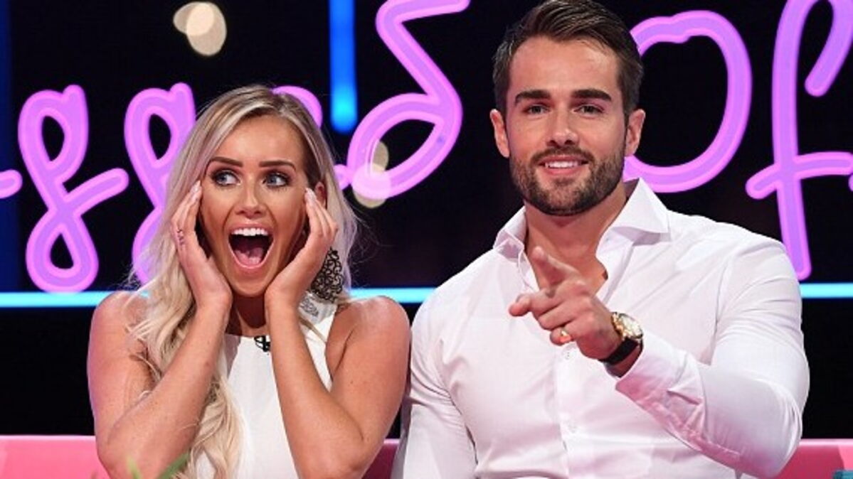 Laura + Paul: Not Official? These Photos Say Otherwise!