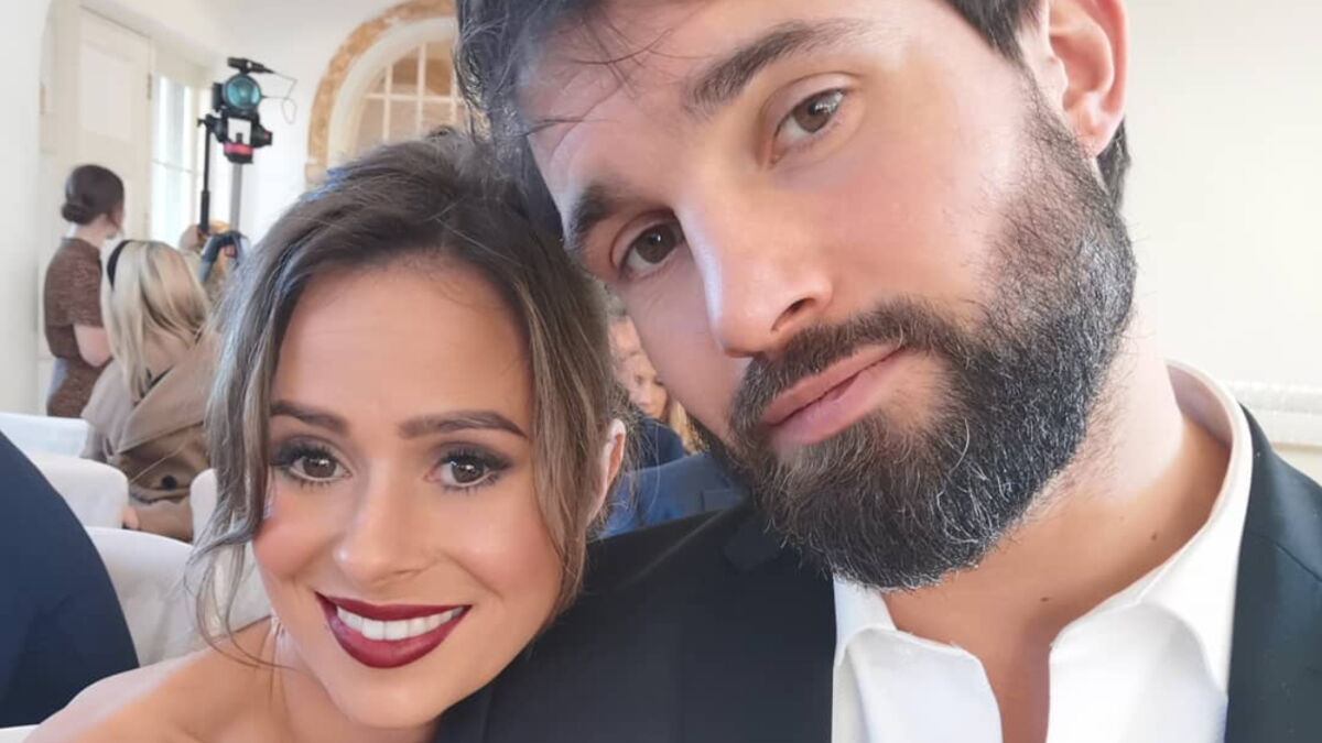 Jamie Jewitt and Camille Thurlow just got engaged