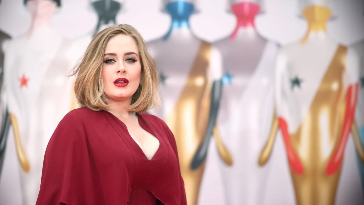 Adele snubs Met Gala for a Burger