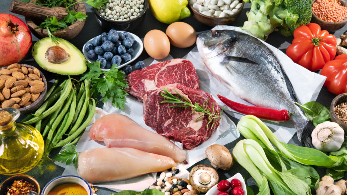 Here's why you shouldn't be eating the same foods every day