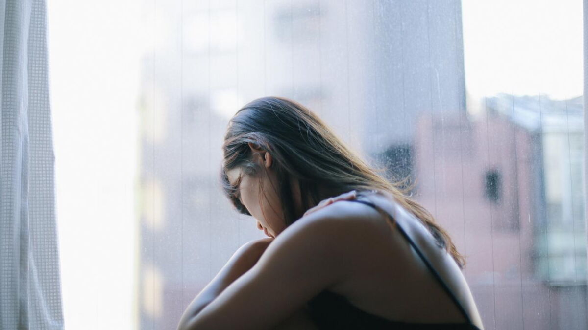 Here’s how to tell if your sadness is a sign of depression