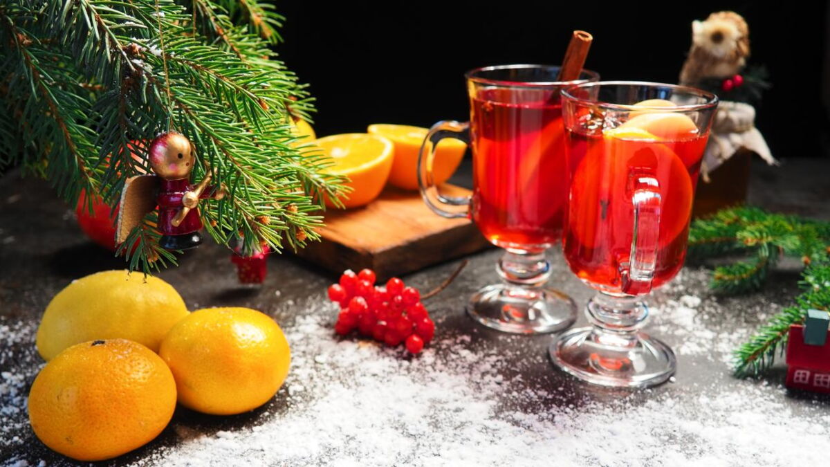 Here's what you should eat to avoid overheating during a heatwave