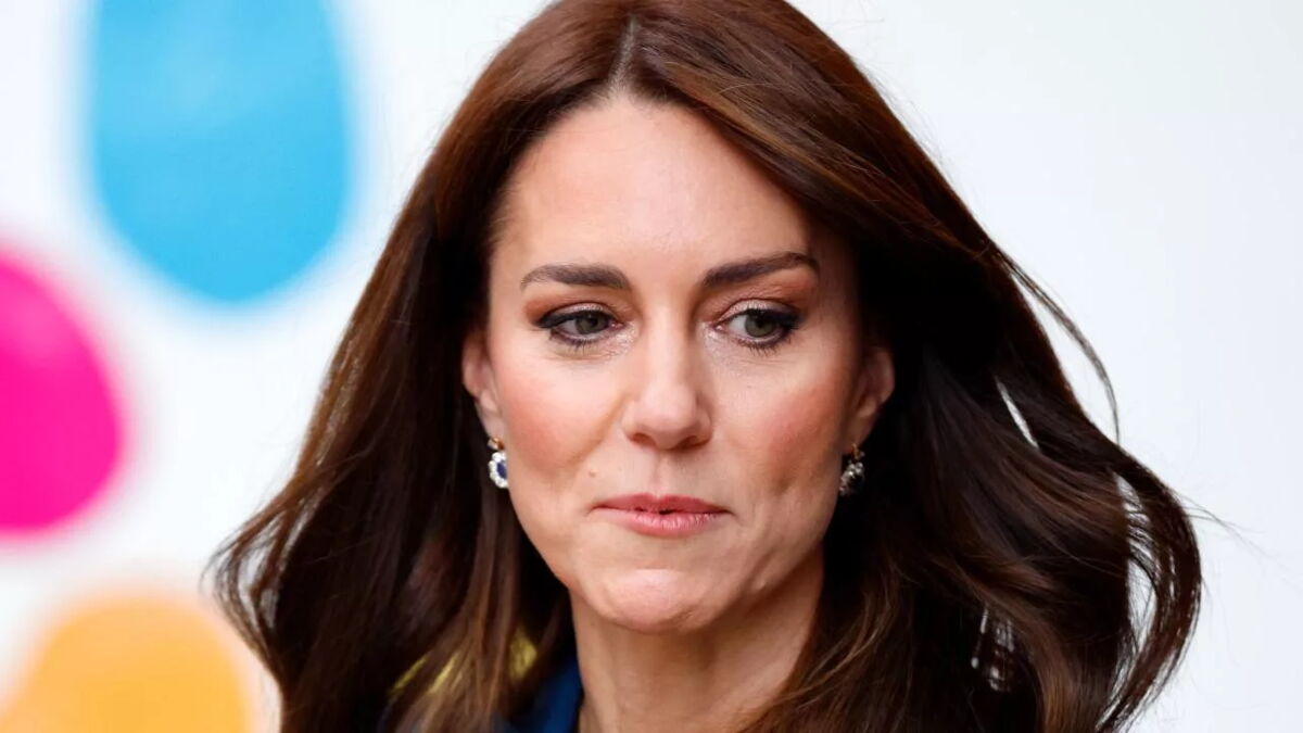 Kate Middleton spotted in public for the first time since surgery with ...