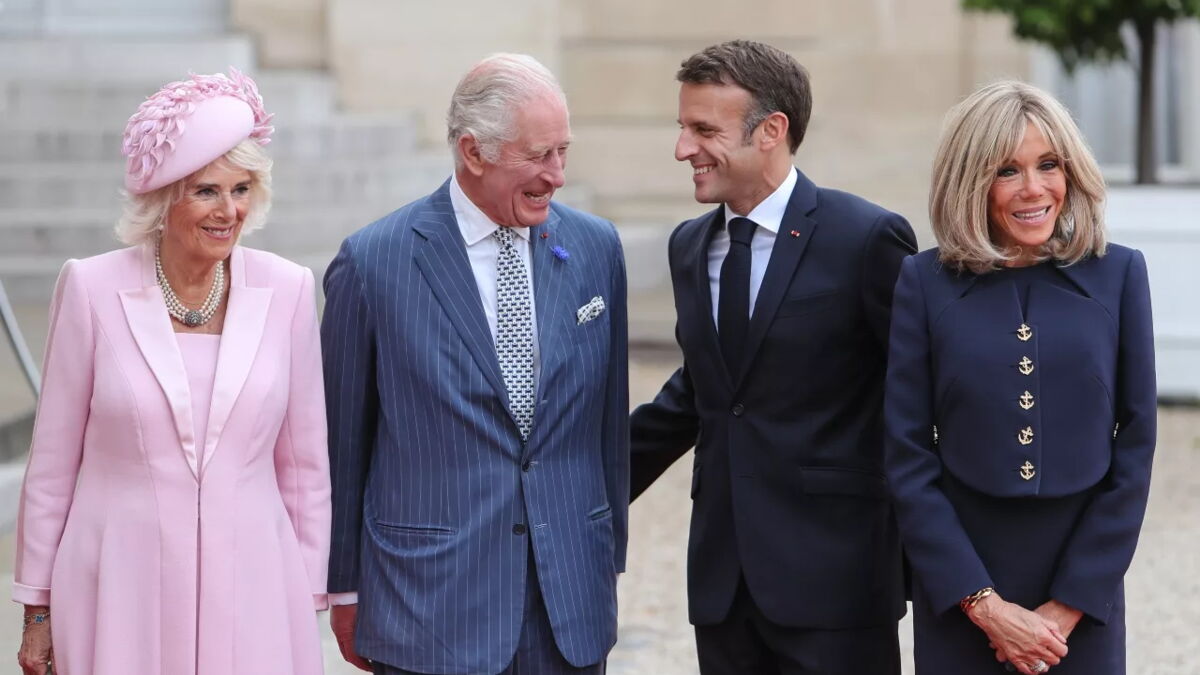 King Charles: French President Emmanuel Macron broke this protocol ...