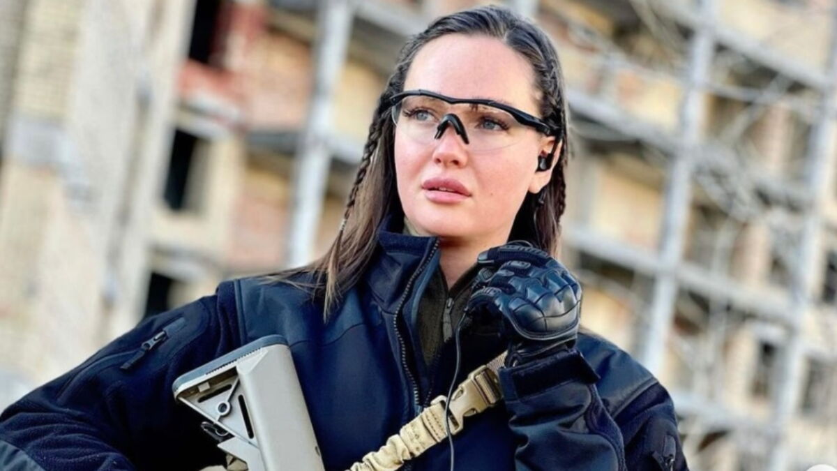 War in Ukraine: Former Miss Ukraine ready to fight for her country