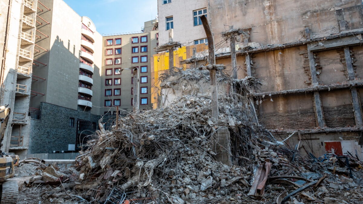 This Russian general claims that Russia is at 'war with the whole world'