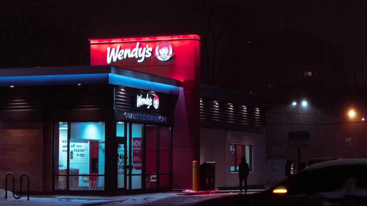Wendys Romaine Lettuce Could Be Linked To Li Outbreak In The Us
