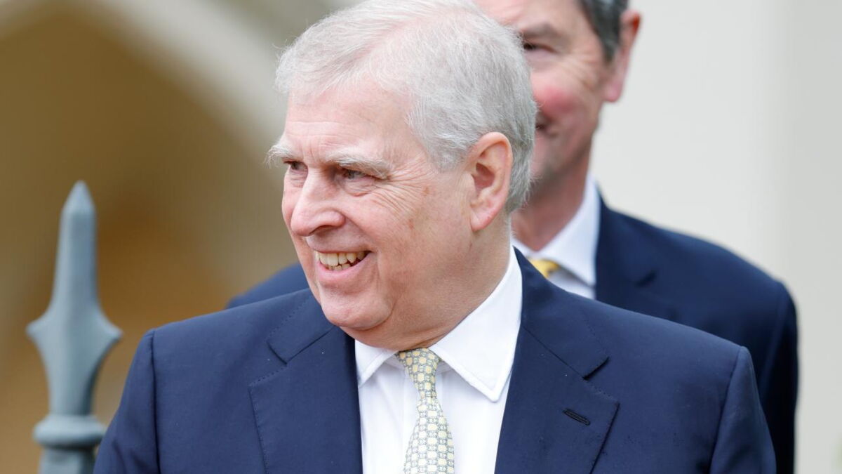 King Charles allegedly wants to bring Prince Andrew back into the royal ...