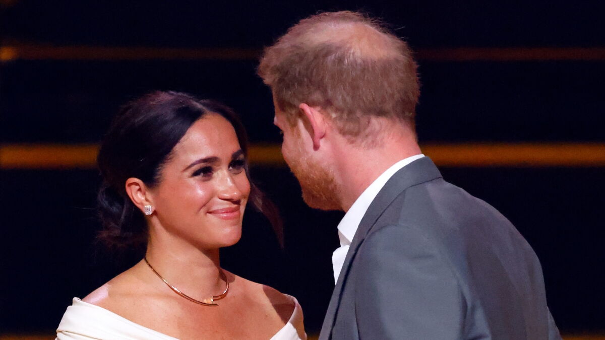 Prince Harry and Meghan: New video of the couple silently shuts down divorce rumours