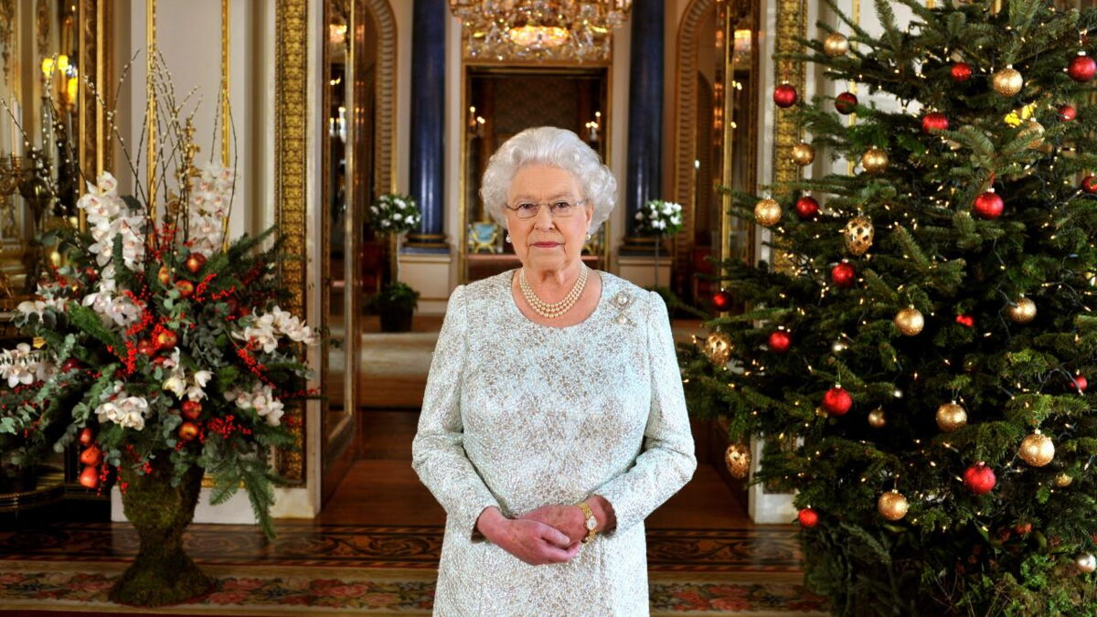 The Queen’s favourite Christmas movie revealed...And it’s not what you ...
