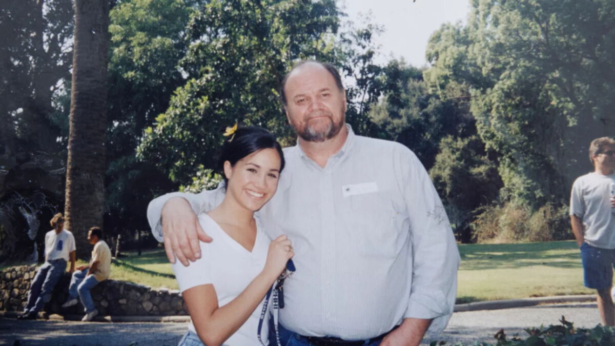 Meghan Markle’s father announces documentary plans