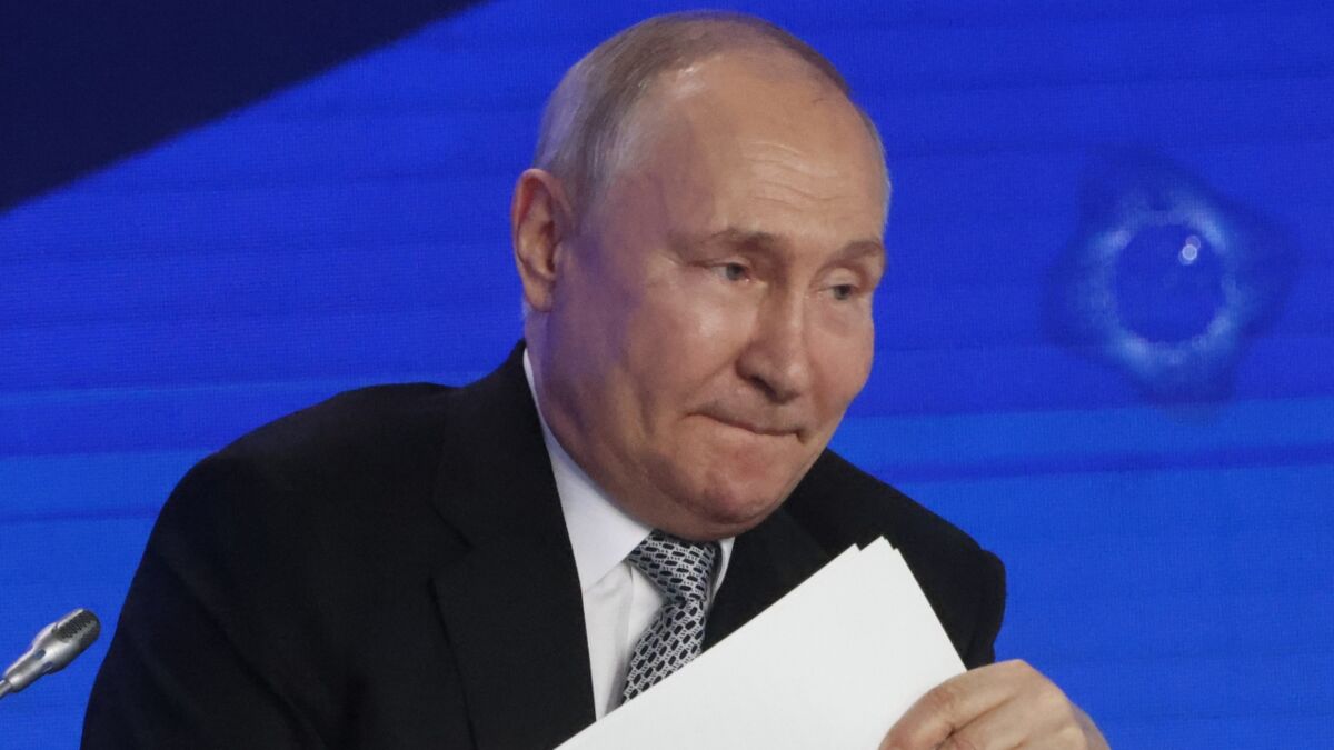 Vladimir Putin Rumours About His Health Are Circulating Once Again
