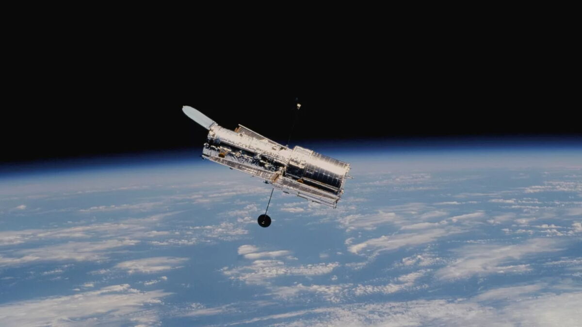 Space Pollution: Could the debris surrounding the planet cause a ...