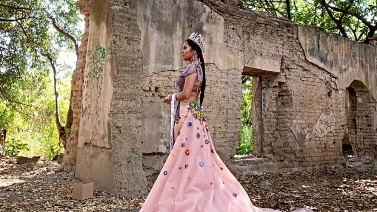 This Woman Made History As the First Indigenous Queen of a Beauty ...