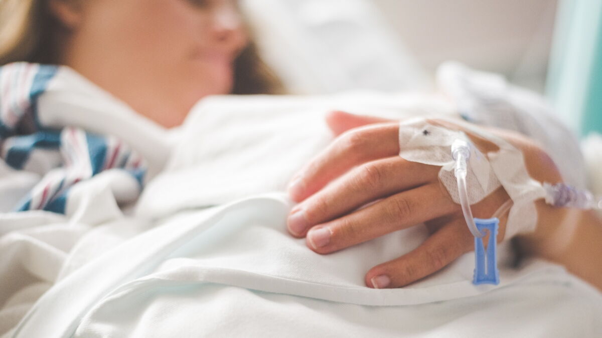 This woman's head is three times larger than normal due to this rare ...