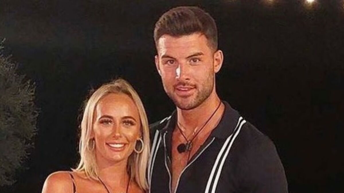 Fans want Millie to dump Liam in final and take £50k for herself