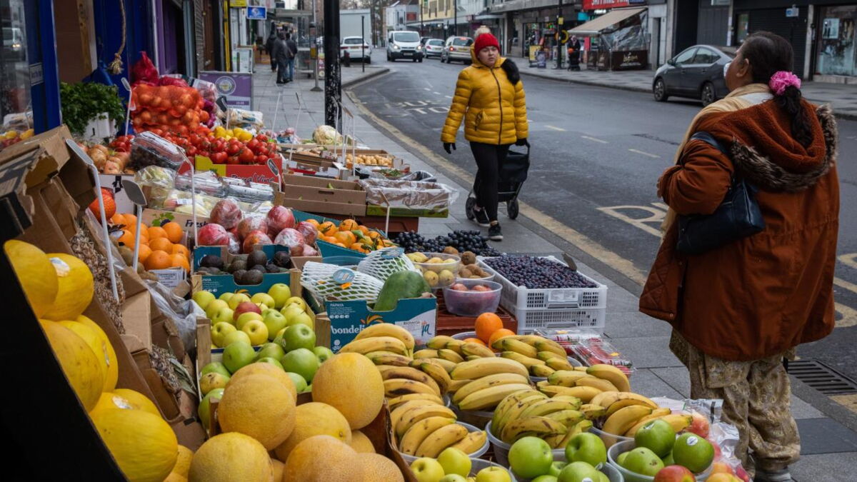 Your groceries are getting more expensive, here's what you need to know