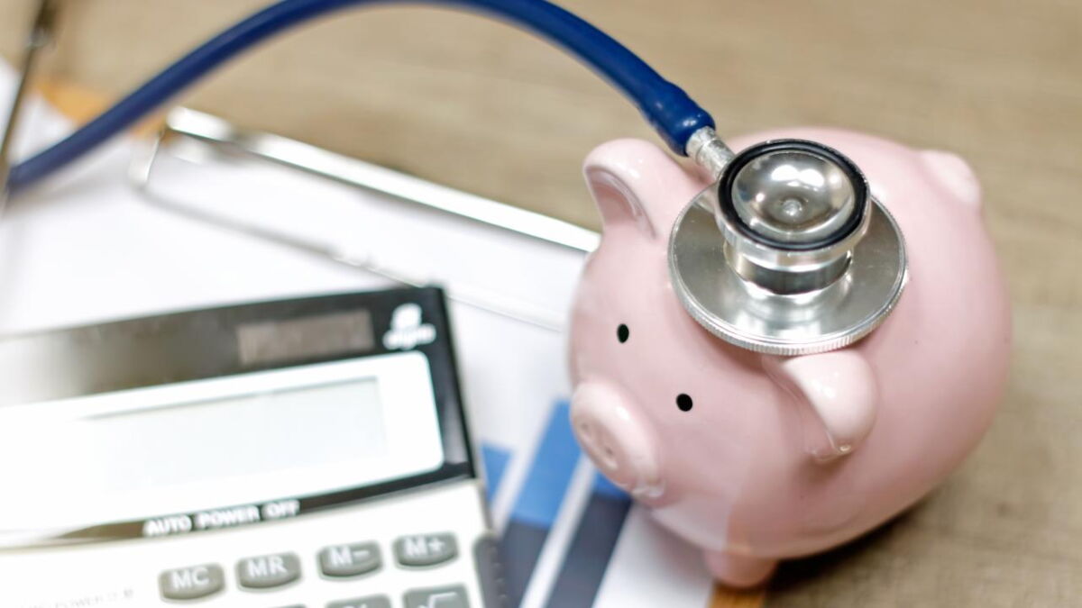 Money warning issued as millions missing out on over £2000 of savings ...