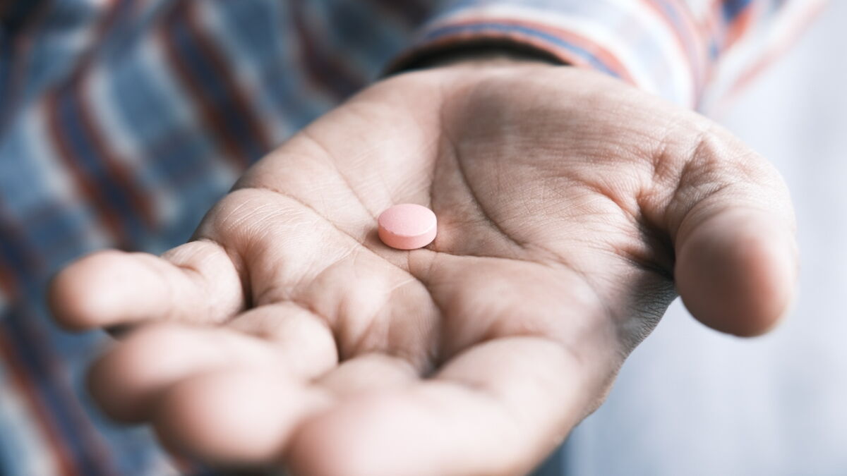 Cytisine: Brits 'twice as likely to quit' smoking with new pill ...