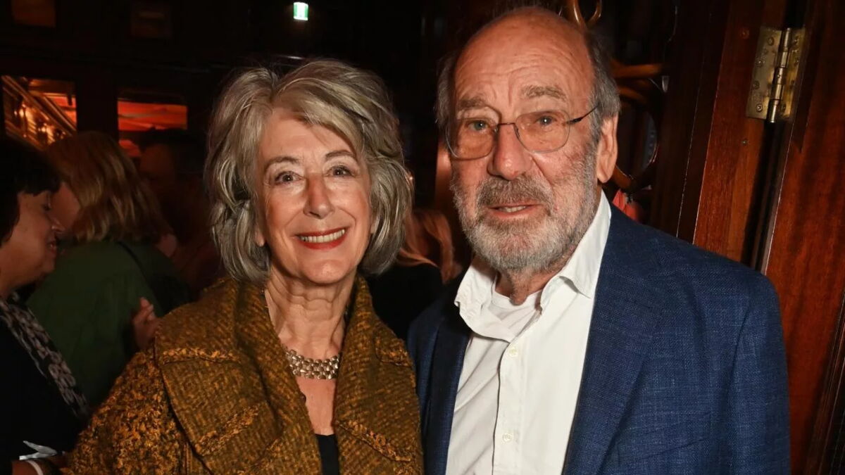 Dame Maureen Lipman announces engagement at 78 after proposing to ...
