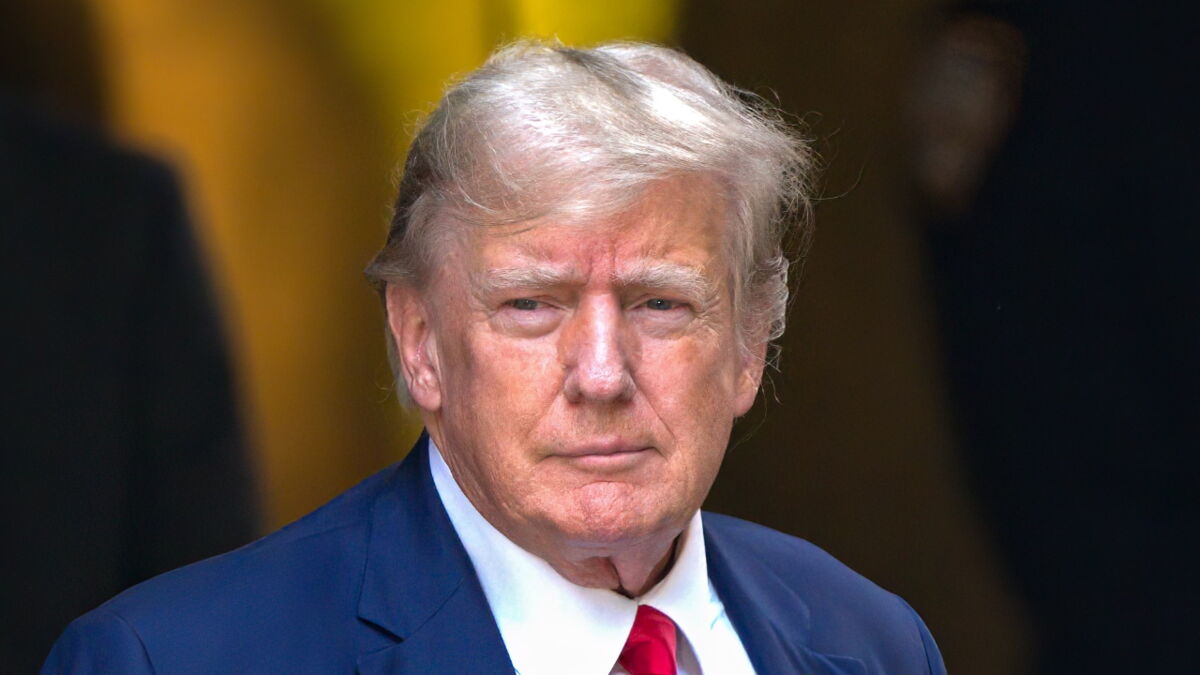 Donald Trump's former advisor John Kelly claims the ex-President ...