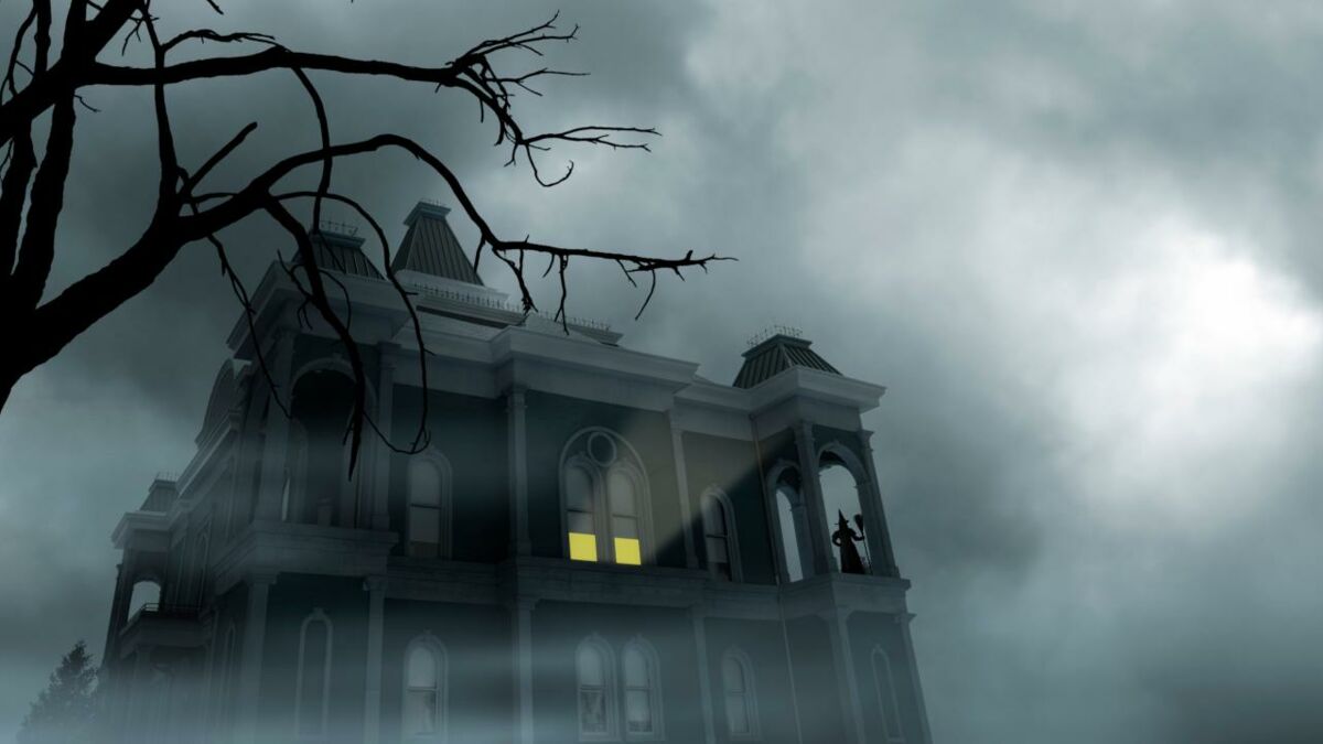 These Are The Signs Your House Could Be Haunted As Per Paranormal Experts
