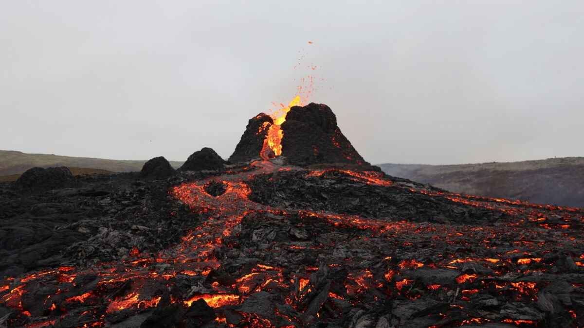 19 global eruptions have people worried there’s a spike in volcanic ...