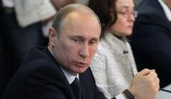 Vladimir Putin in the spotlight after recent photos due to strange ...