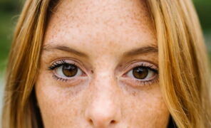 Expert reveals what happens to your eyes right before and after death