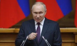 Vladimir Putin in the spotlight after recent photos due to strange ...