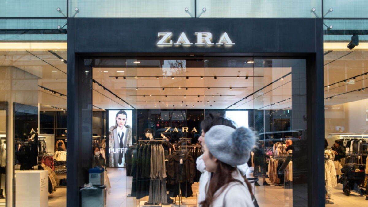 This Dress From Zara Is The Perfect Last-Minute Outfit For New Year’s Eve