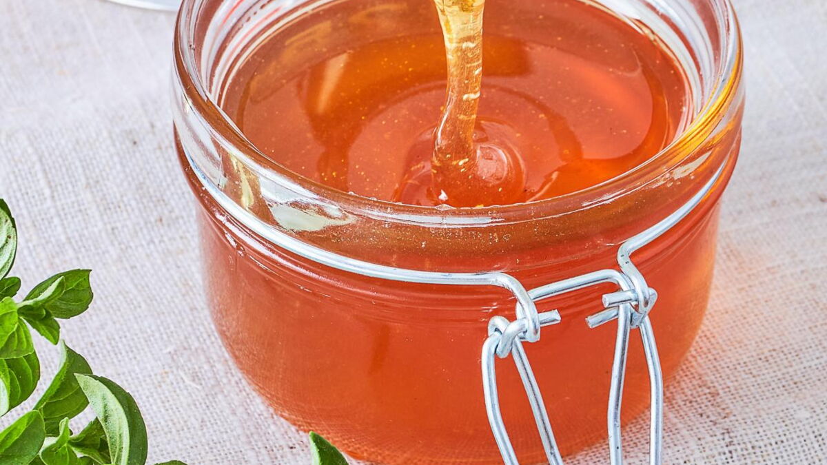 Buzz-worthy facts about yummy honey you should know